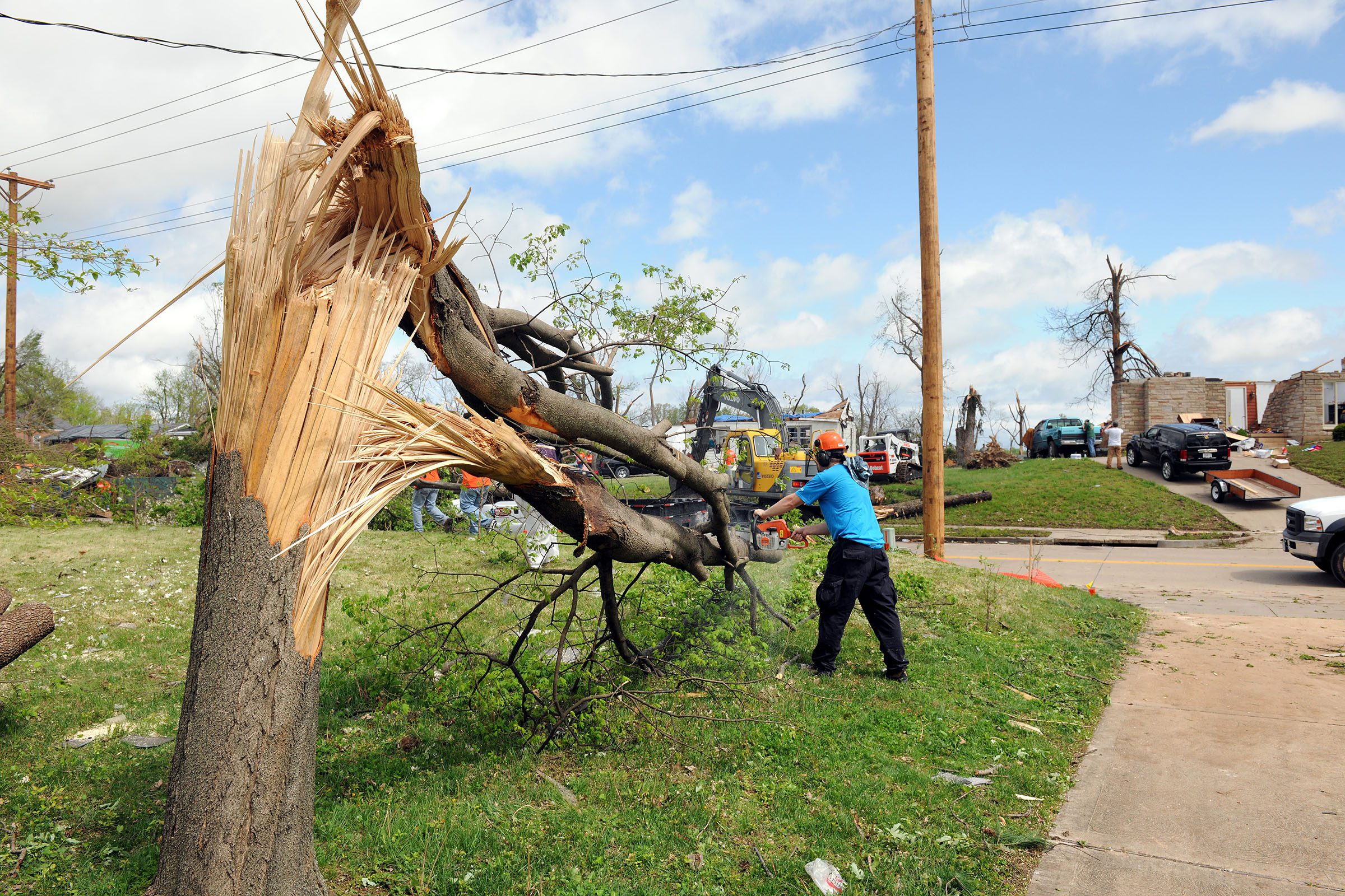 Chainsaw safety is vital during storm cleanup - KFRM Radio 550 AM